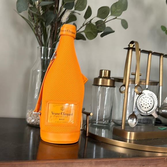 Veuve Clicquot | Kitchen | Veuve Cliquot Champagne Ice Jacket | Poshmark